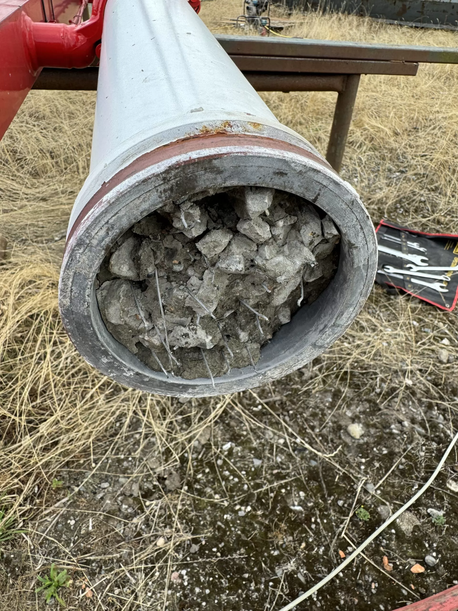 Cleaning Pipes - Water Jetting for Internal Pipelines